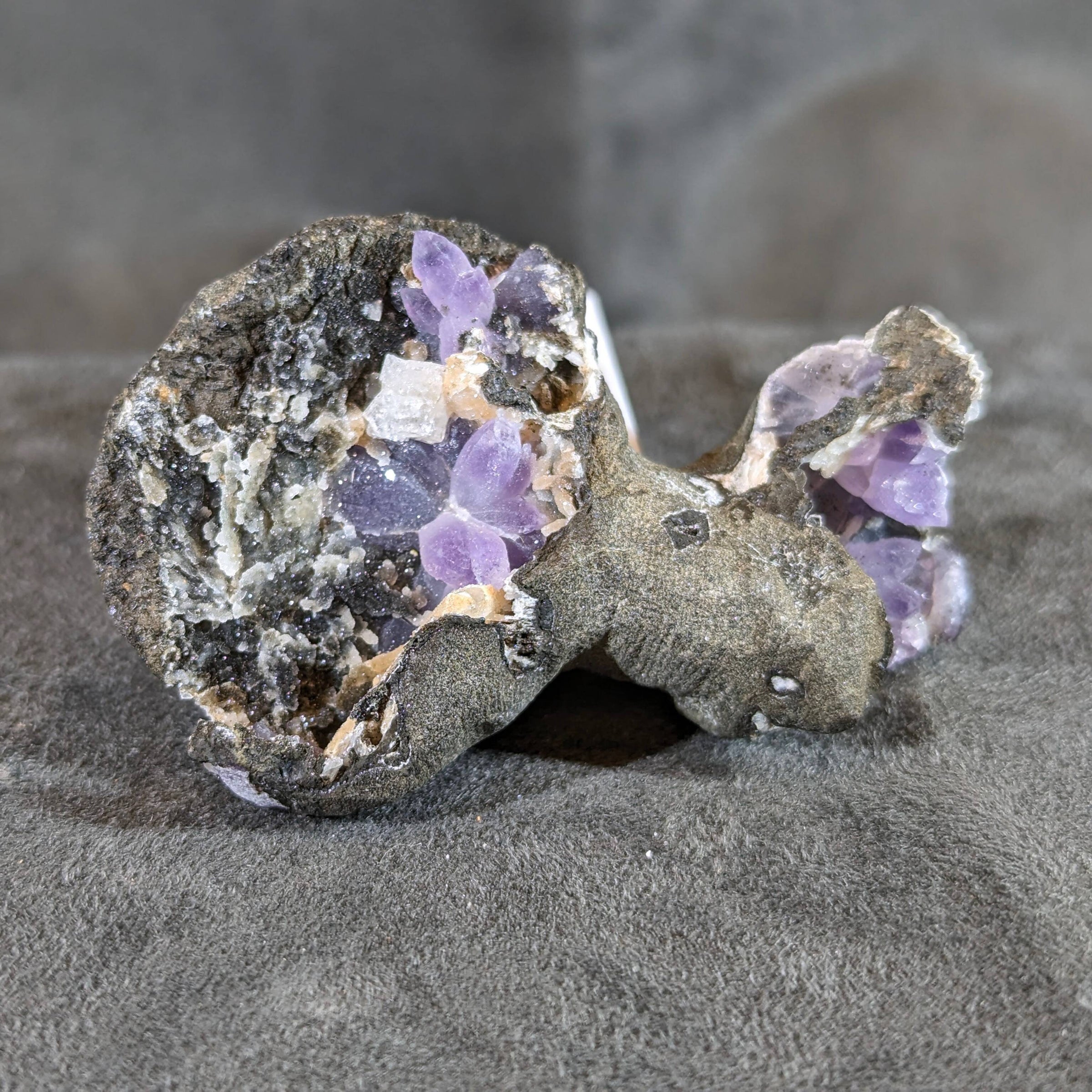 Miners Rock Shop | Arizona Rock Shop for Crystals, Minerals & Geodes ...